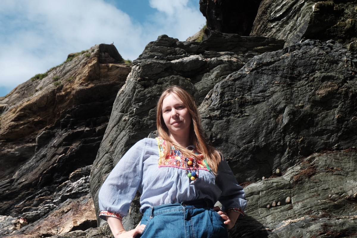 [VIDEO PREMIERE] Alice Hubble – We Are Still Alone – For The Rabbits