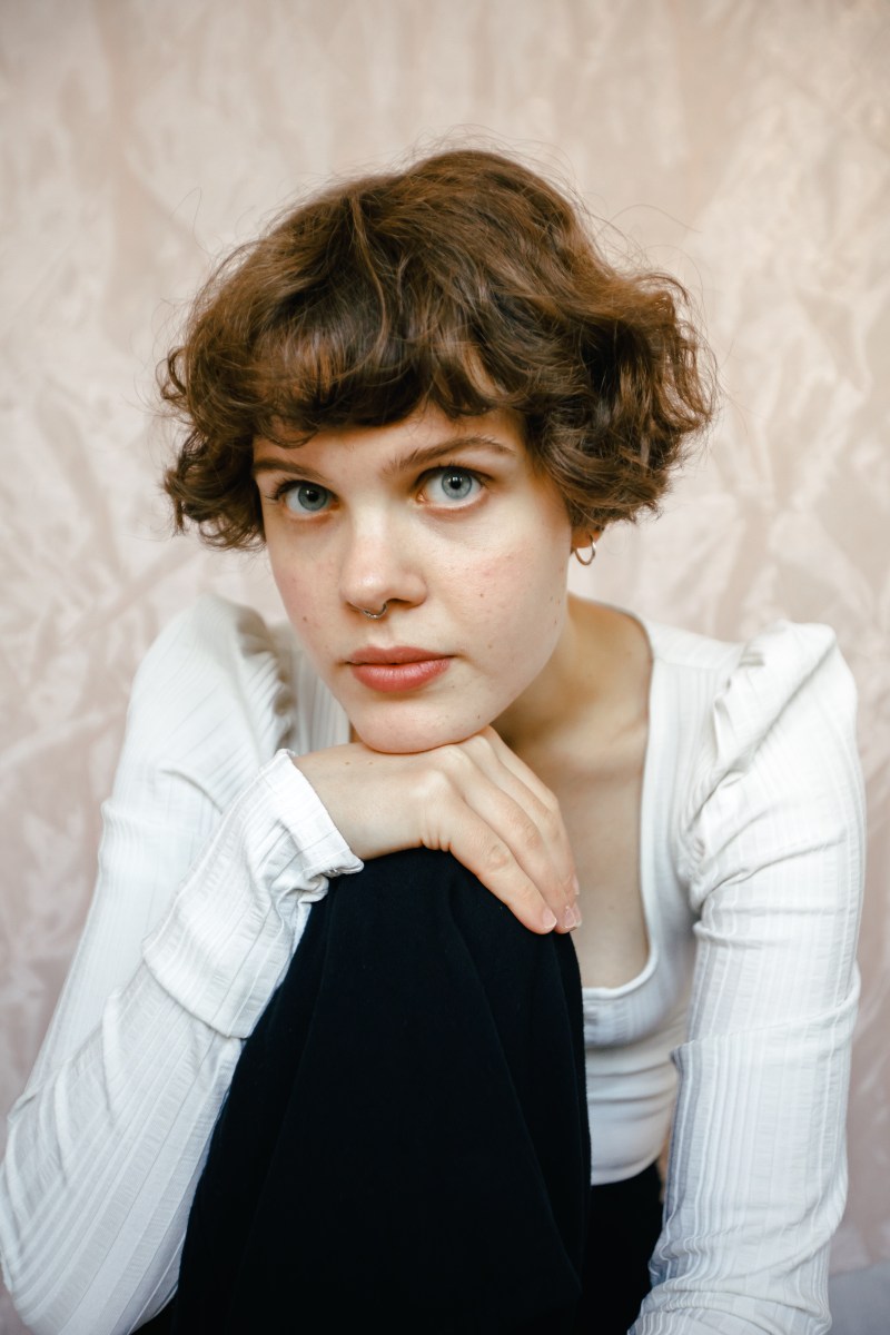 Get To Know – Sara Wolff – For The Rabbits