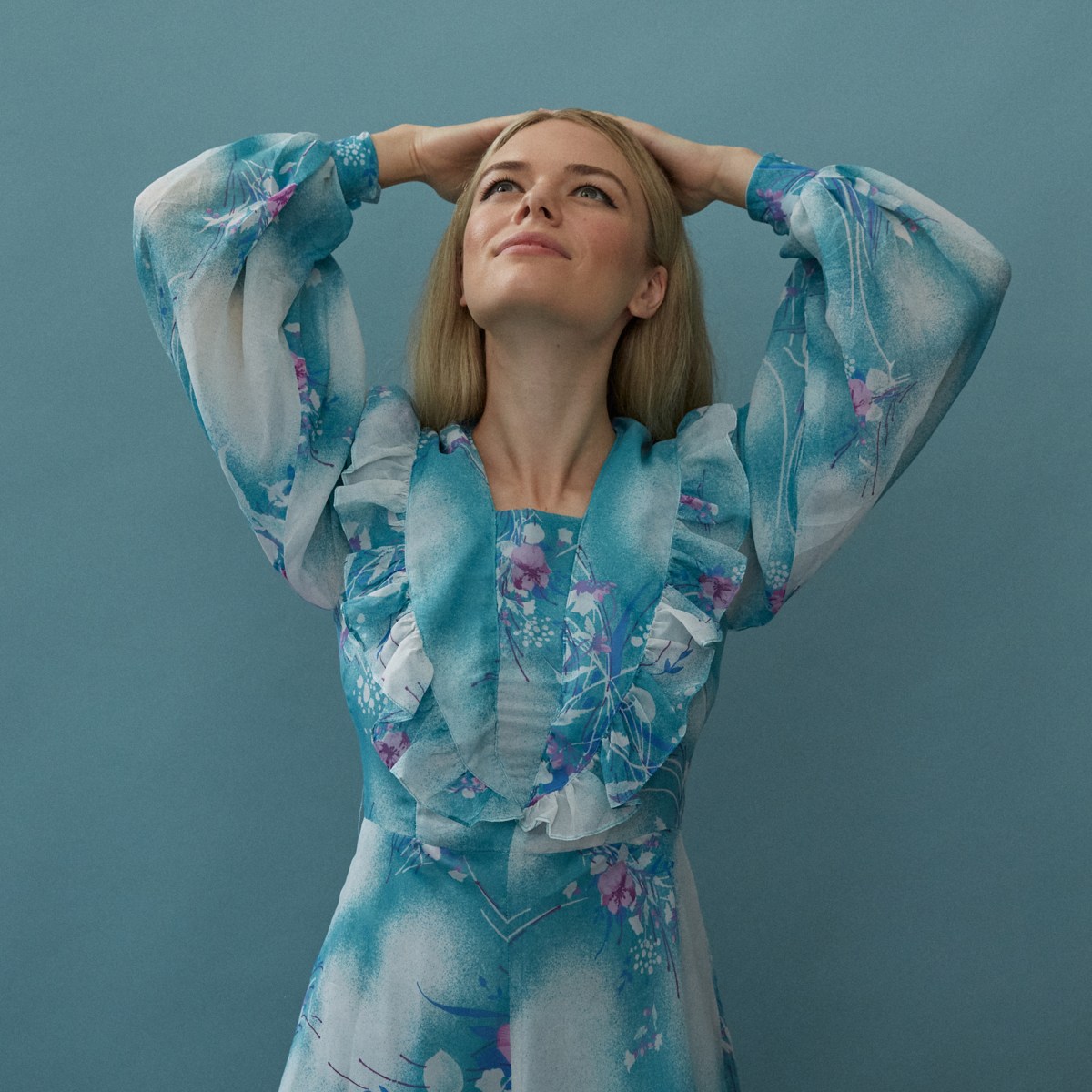 Get To Know – Chloe Foy – For The Rabbits