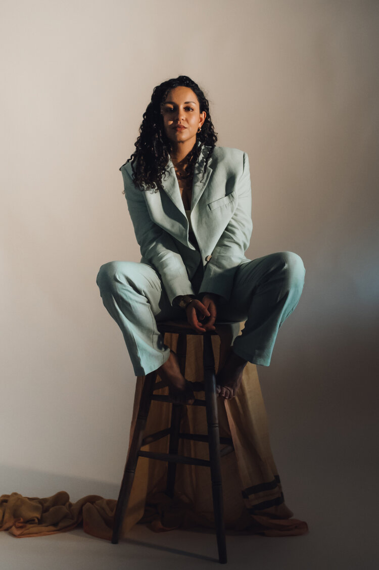 Get To Know – Eliza Shaddad – For The Rabbits