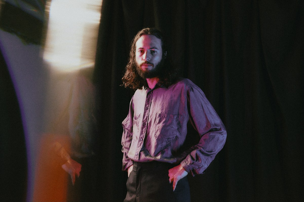 [ALBUM PREMIERE] Jeremy Tuplin – Orville’s Discotheque – For The Rabbits